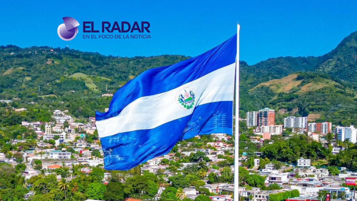 Símbolos patrios que enmarcan los 203 años de independencia de El ...