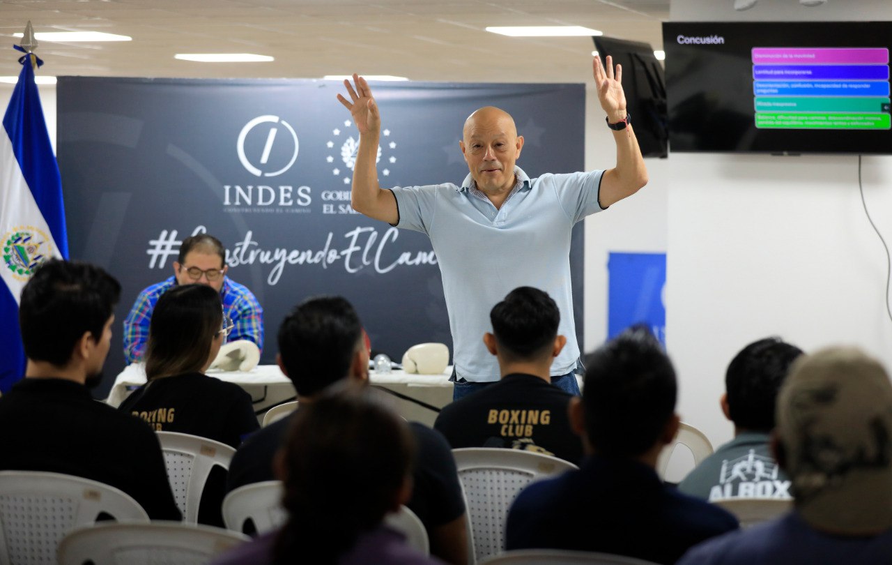 Primera clínica de boxeo en El Salvador fortalece evaluación médica y ...