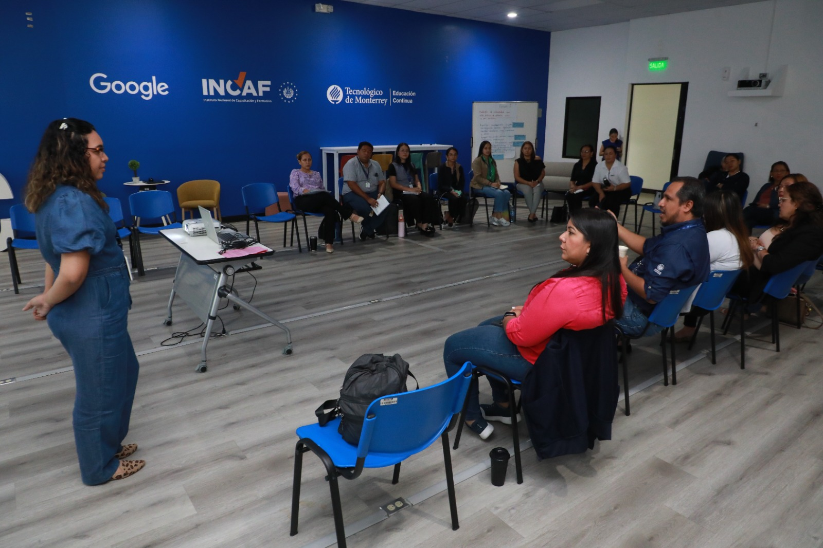 El Incaf ha formado a 10,000 personas con las rutas pedagógicas de Tec by Google. - El Radar SV